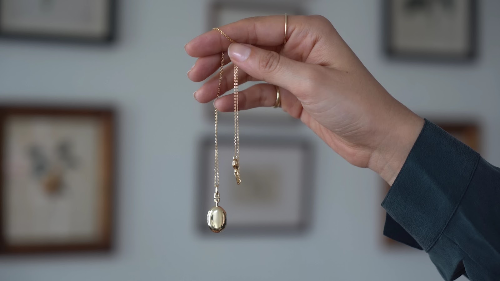What Size Photo for Locket: Your Ultimate Guide
